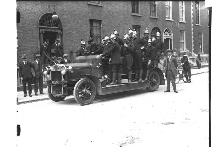 Old Hannah / Firefighters in time of war: The Dublin Fire Brigade and ...