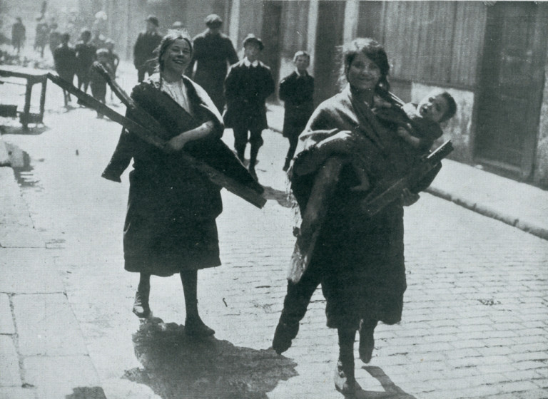 Reflecting 1916: Photography and the Revolutionary Generation | 1916